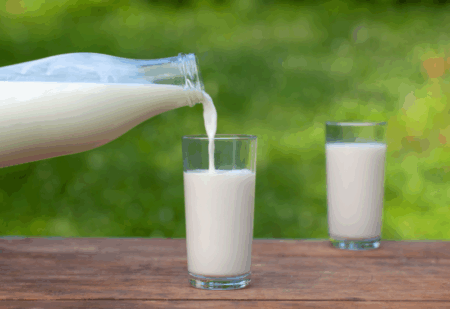 Why Do I Crave Milk? How To Understand Your Body's Craving - Research ...
